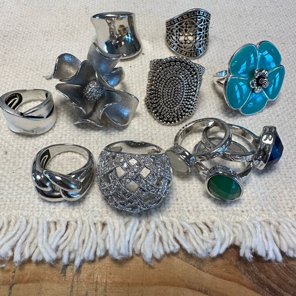 Premier Designs | Jewelry | Premier Designs Size 5 Rings Set Of 1 ...